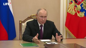 Путин проводит совещание с военными