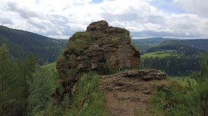 Памятник природы ''Серый'' камень на Среднем Урале
