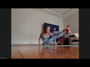 Хатха Йога. Аштавакрасана.
