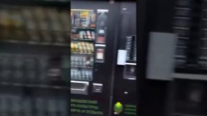 По листве на лыжах