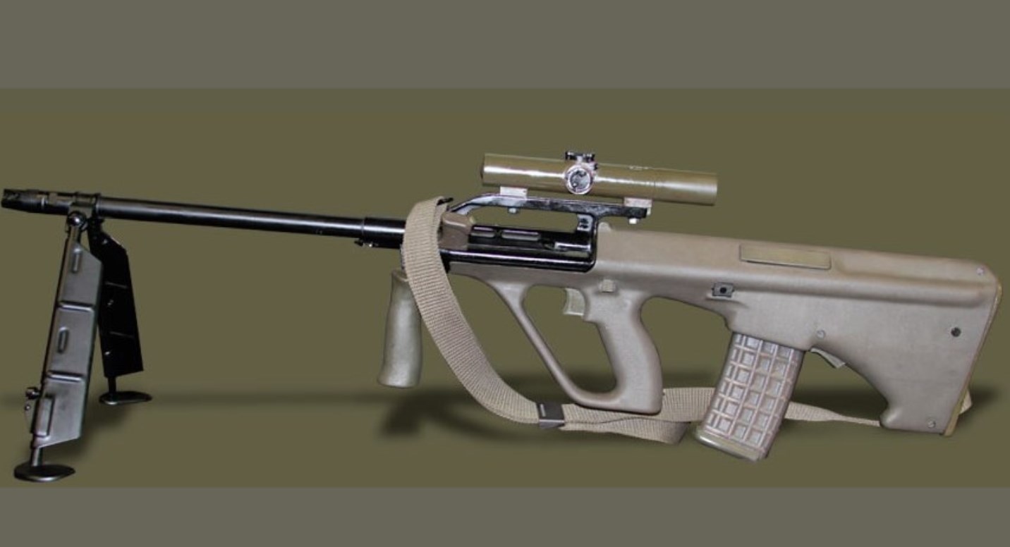 Ручной пулемет Steyr AUG H-Bar