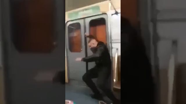 VID_20221220_222959_467.mp4