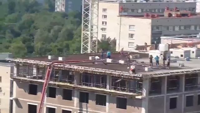 Здание непонятного назначения на 2 м Муринском проспекте