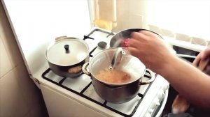 Суп луковый и свекольные биточки