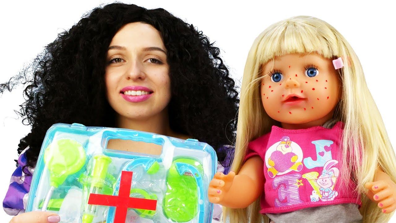 Видео игры доктор - Сестричку Беби Бон лечат Принцессы Дисней! - Как Мама игры для девочек