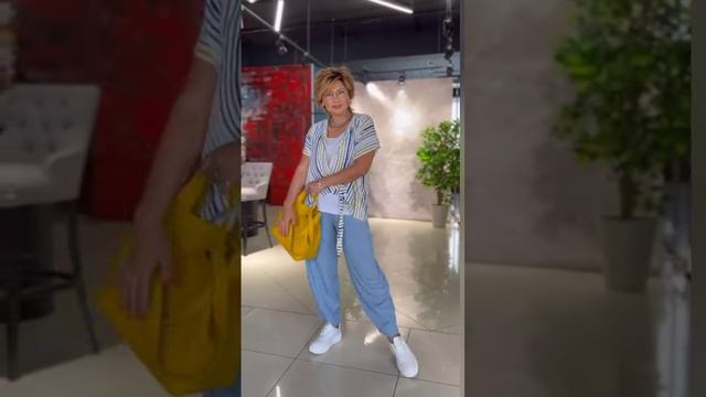 Женская красивая стильная одежда