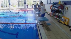 Соревнования по плаванию среди детей, занимающих водным поло