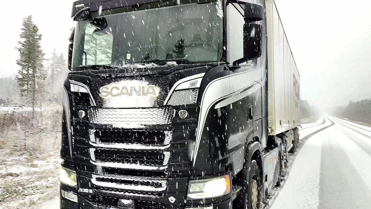 Приключения дальнобойщика в Скандинавии! 2 серия