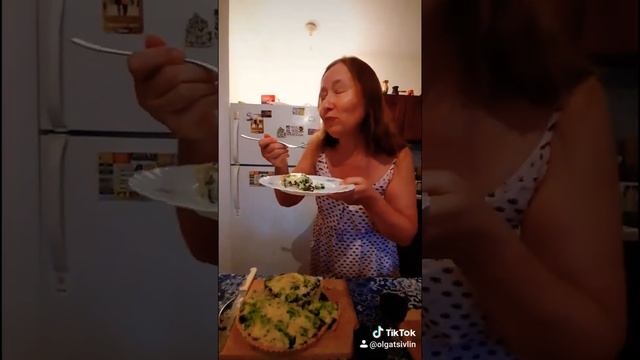 Quiche with chicken, mushrooms and broccoli // Киш с курицей, грибами и брокколи. Рецепт в описании