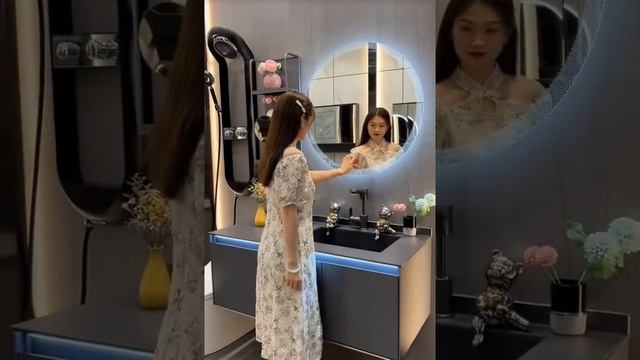 Bathroom makeup mirror set