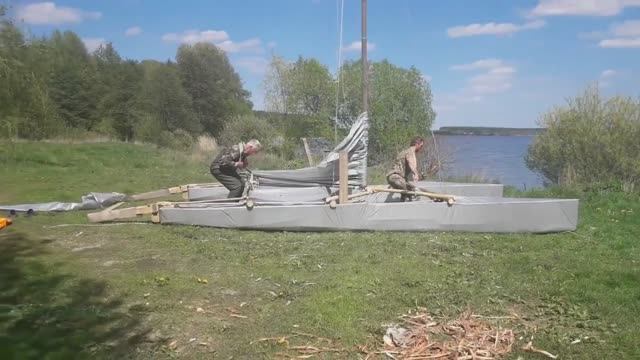 Самодельный парусный Катамаран полевой аналог Торнадо. Постройка и спуск на воу.