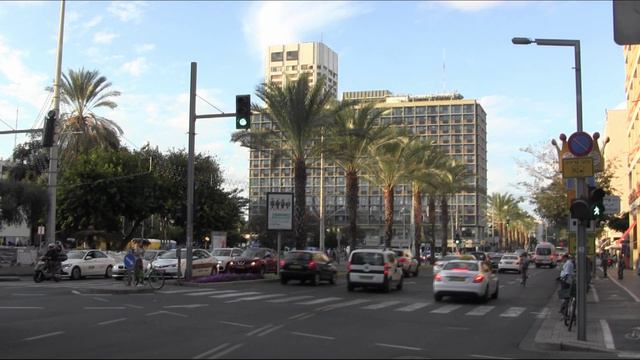 Lens: Первая встреча с Тель-Авивом, 2017 г.