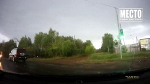Раз на Кадиллаке, значит можно на красный