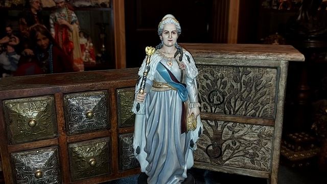 ЕКАТЕРИНА ВЕЛИКАЯ ВЕЛЕЛА ПЕРЕДАТЬ ВАМ…ЧАСТЬ 2. ИНГА ХОСРОЕВА . ВЕДЬМИНА ИЗБА ?