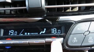 2018 Toyota C-HR 1.2 Excel - Start up and in-depth tour