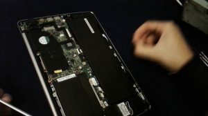 Demo : Cara untuk menukar Hard disk Netbook Asus Model S200E