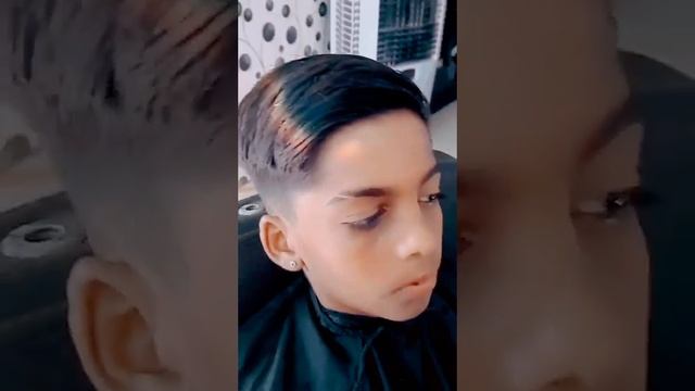 How to do an eyebrow design 2023#eyebrowcut stylish 2023 eyebrow cut thereding cut stylish #boycut✂