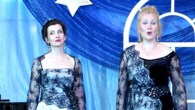 Т. Толстой. "Тихо всё". исп. Екатерина Чебыкина и Юлия Соколова.
