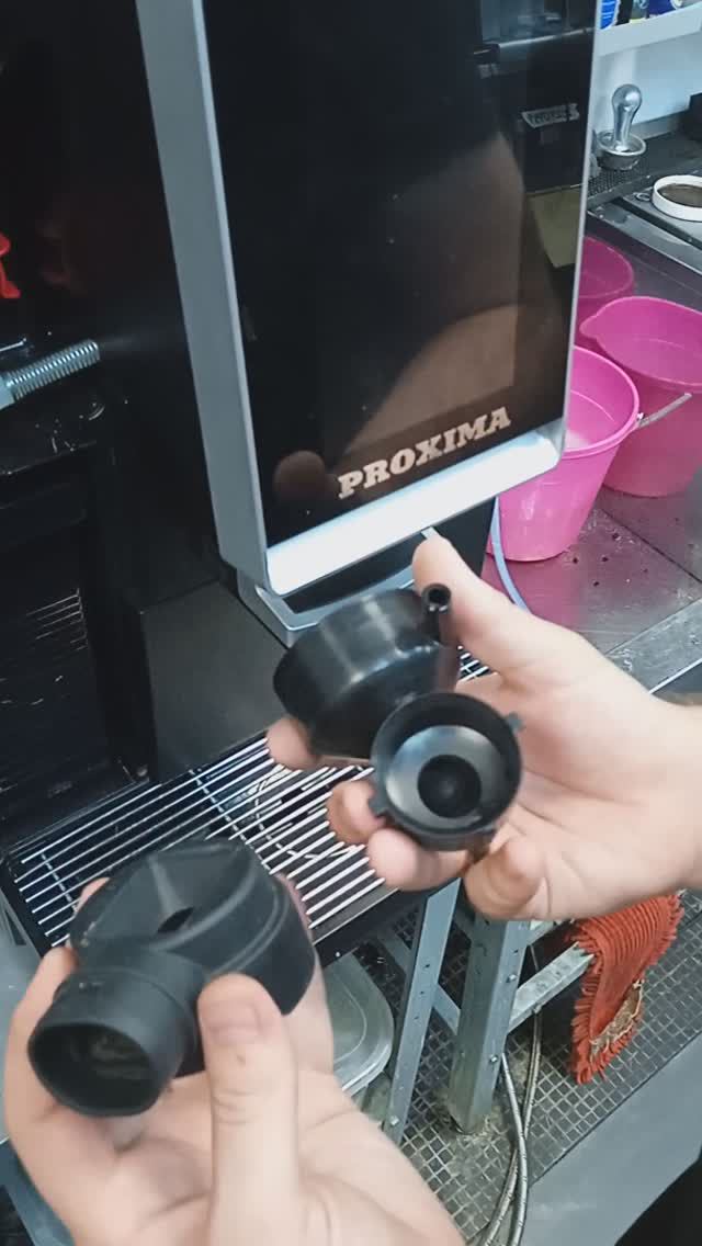 Чистка миксера на кофемашине Dr.coffee Proxima Minibar S