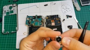 Бюджетная замена разбитого дисплея на Galaxy S4