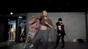 Jiyoung Youn/ I love it - DEAN feat. Dok2