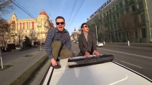 На крыше пикапа по Ростову