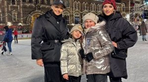 Собчак подсчитала стоимость наряда Навки для похода на каток