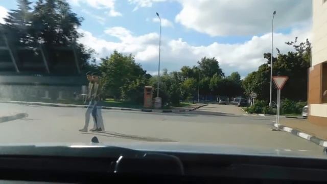 Интернет-магазин 1000va ru Заезд на грузовой машине с улицы Угрешской