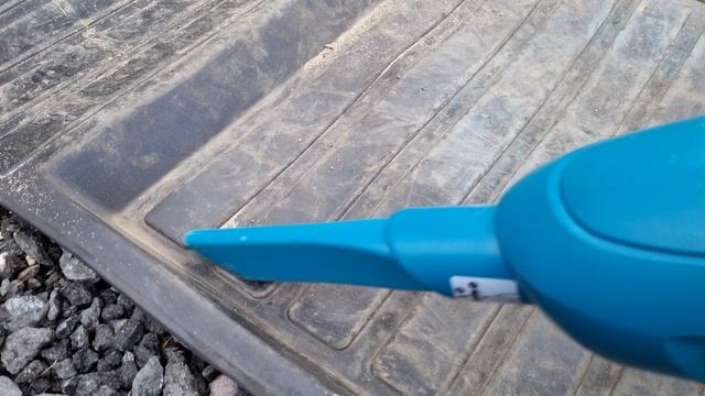 Аккумуляторный пылесос Makita DCL181FZ