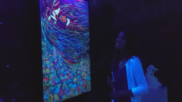 Выставка "Переход". Техника двойного изображения. Елена Кутузова