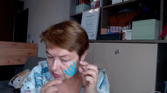 Снимаем тейп правильно.