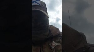 Член экипажа по кличке Бандит.