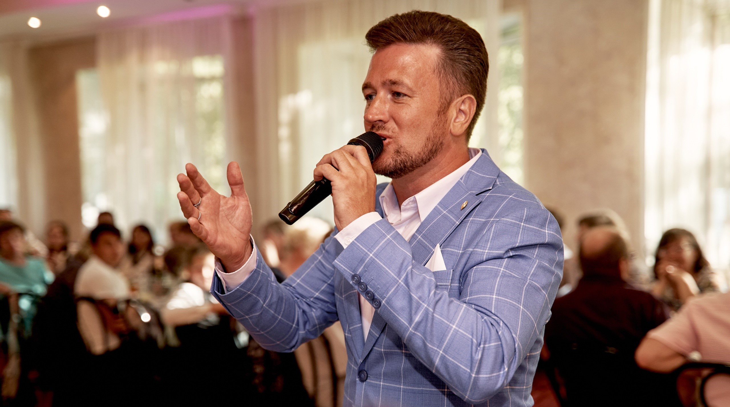 2022 - Ведущий свадьбы в Красногорском  - Макс Лобач ( Ижевск ) .