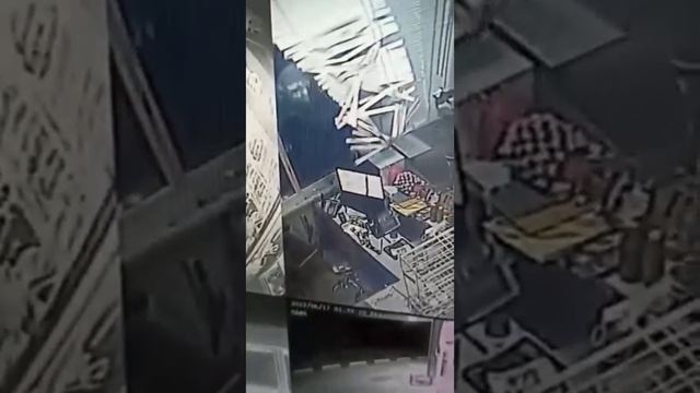 Теньгушево, вор напал на автозаправку и украл деньги