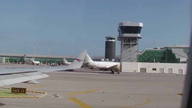 Ту-204 RA-64047 Вылет из Барселоны 10.08.2011