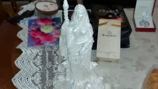 ДАРЫ.... ИНГА ХОСРОЕВА . ВЕДЬМИНА ИЗБА ?