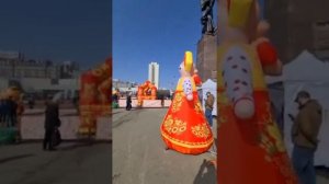 Отзыв на надувную фигуру Девочка Масленица от компании "Небо"