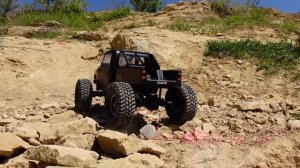 The RC Crawler has a COOL Feature!