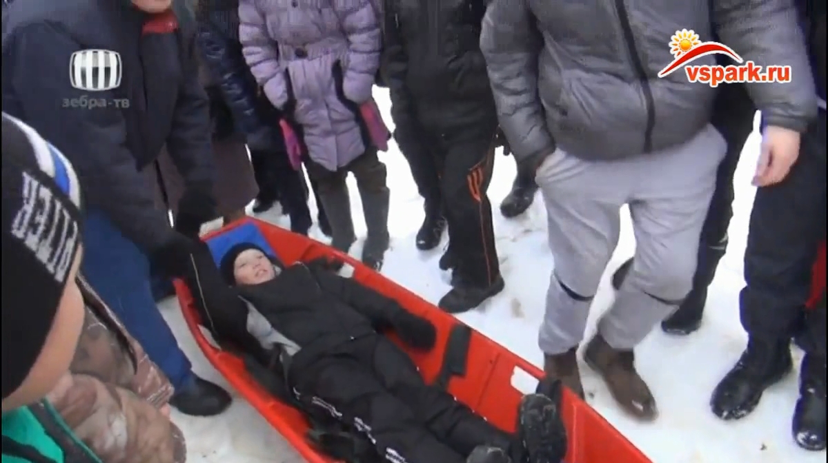 День зимней безопасности на Заячьей горке, 18 декабря 2013 года. Видео 2