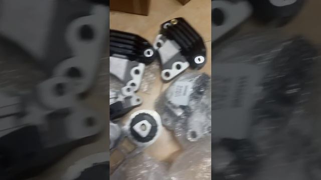 опора JeepChryslerDodge  видео 23291454,23291455