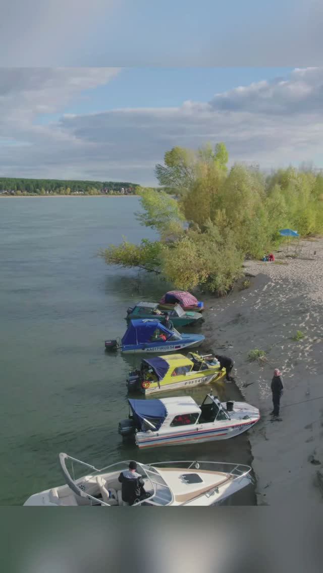 Мужики-водномоторники