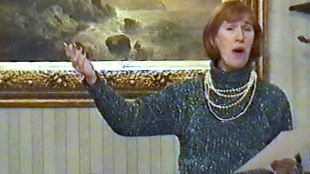 "Отчего я улыбаюсь" (запись 2003 г). Слова и музыка Александра Томчина. Поёт Людмила Титова.