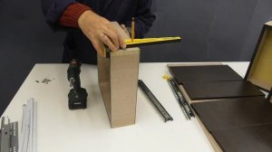 Установка шариковых и роликовых мебельных направляющих, с помощью шаблона ПН-46 от Черон.