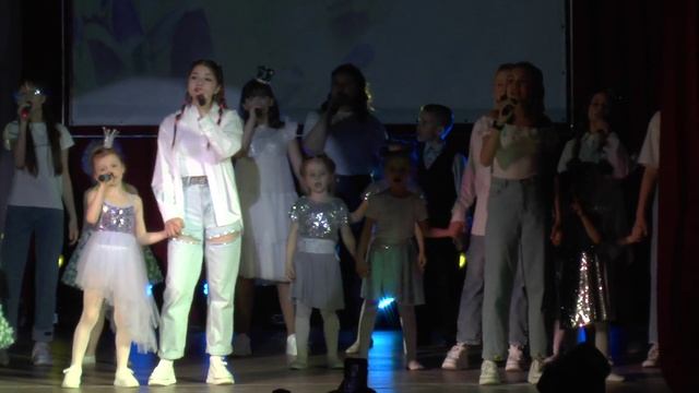 00014_04 Концерт 8 марта 2023 в Магдагачинском районном доме культуры