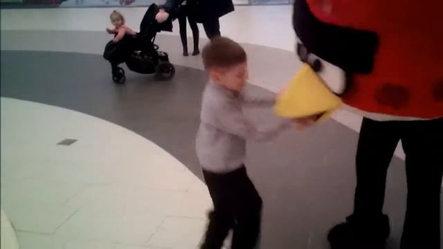 Кидбург051215 (детский город) в Радуге на Космонавтов.mp4
