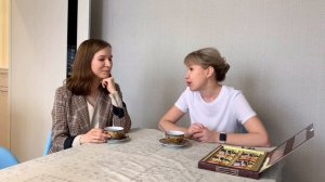 "В потолок часто попадали пробки от шампанского" – отзыв Ольги после установки натяжных потолков