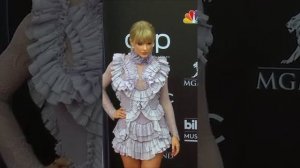 2019 Red Carpet Music Awards Super Star Fashion Show (1)