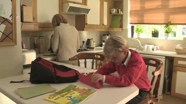 Family and Friends 1 Fluency5.DVD