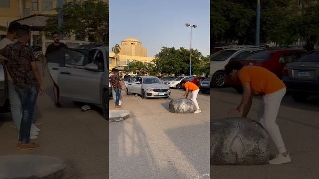 Пранк Камень на парковке