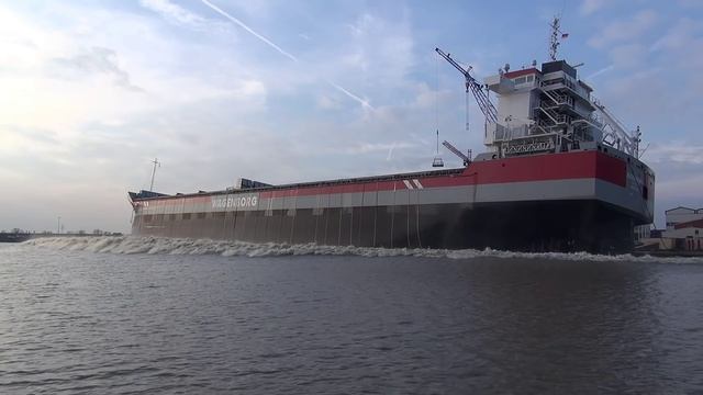 Спуск судна «Reggeborg» на воду